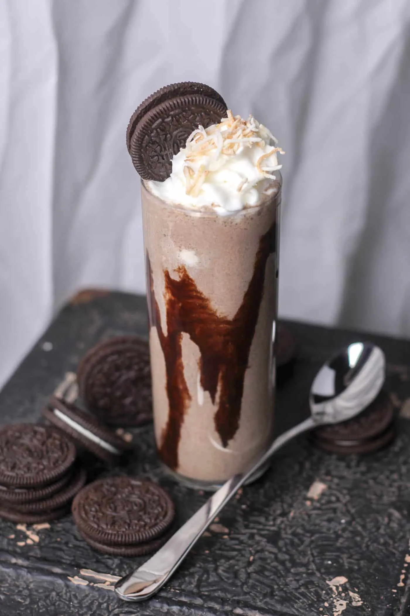 Delicious Alcoholic Milkshake Infused with Irish Cream - DIY Candy