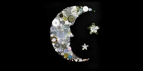 Moon Crafts to Celebrate the Lunar Landing - DIY Candy