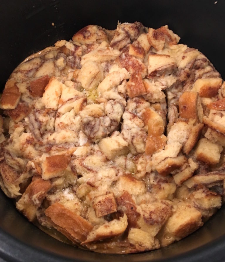 This Instant Pot Bread Pudding is Easy & Delicious - DIY Candy