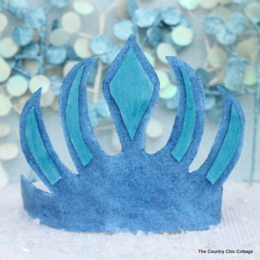 Disney Frozen Crafts: 25+ Awesome Ideas - DIY Candy