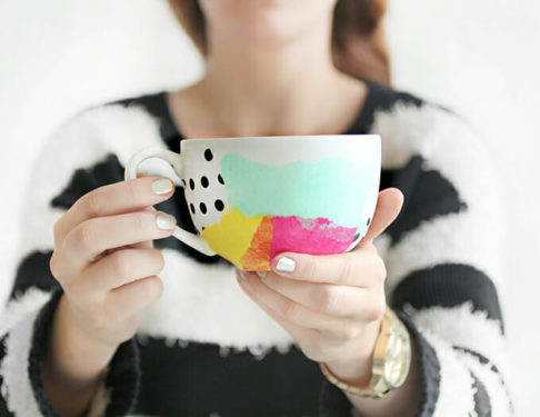 Decorate Mugs with These Fun and Easy Ideas! - DIY Candy