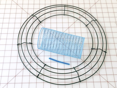 Easter Mesh Wreath in Three Simple Steps! - DIY Candy