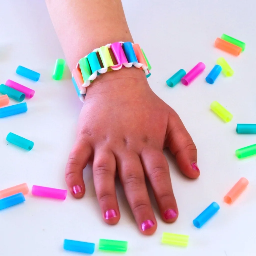 Crafts with Straws for Both Kids & Adults! - DIY Candy