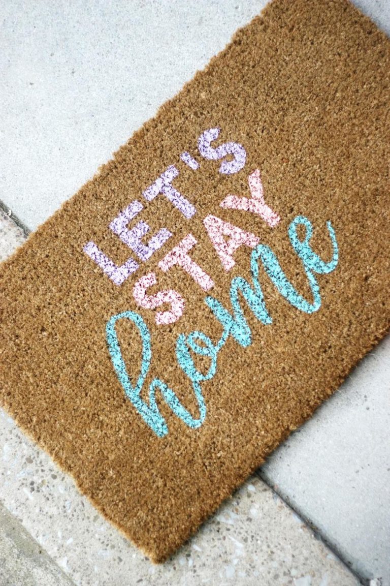 Make a Cute DIY Doormat in Three Easy Steps! - DIY Candy
