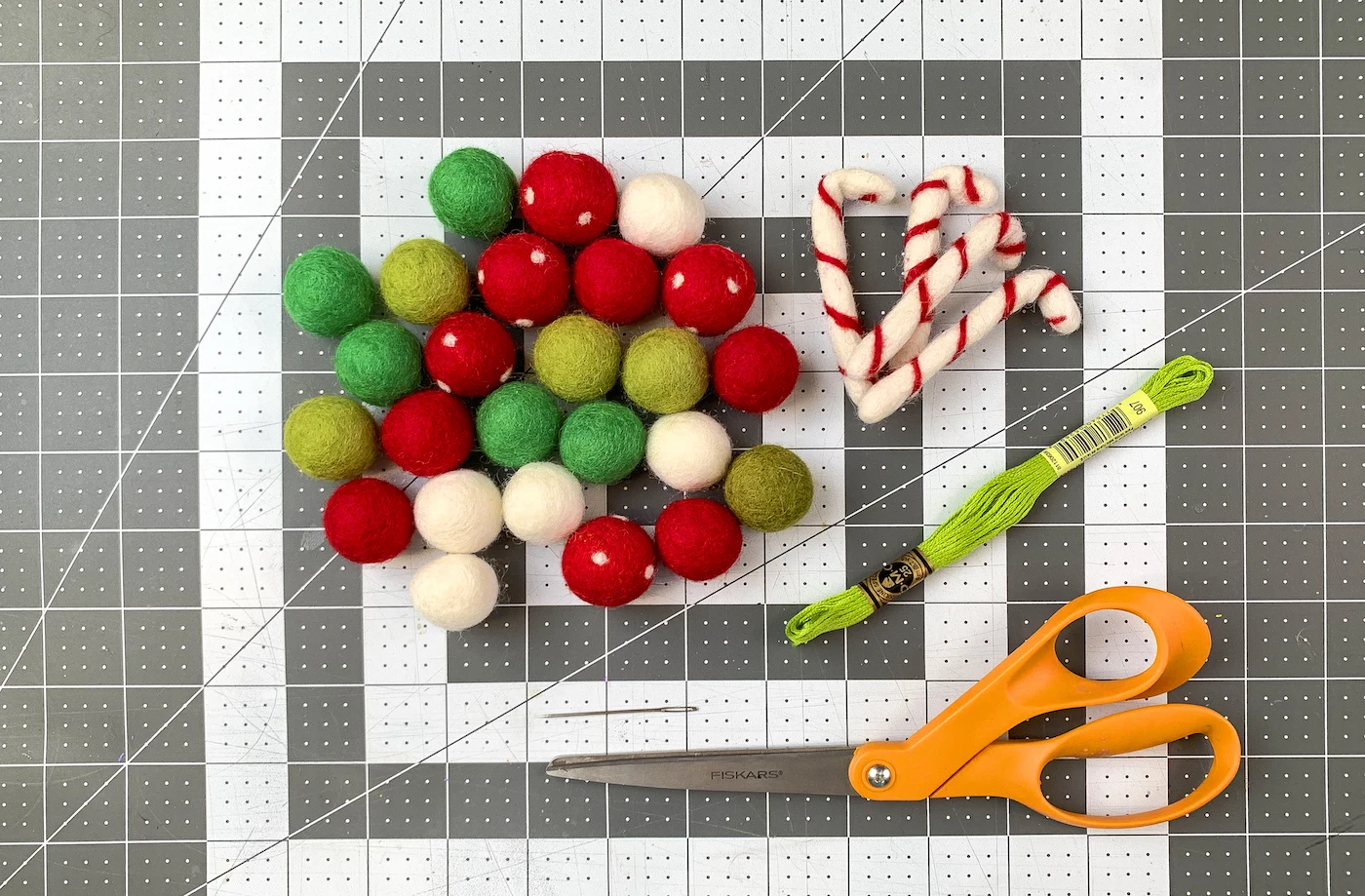 Make a Christmas Felt Ball Garland in Minutes - DIY Candy