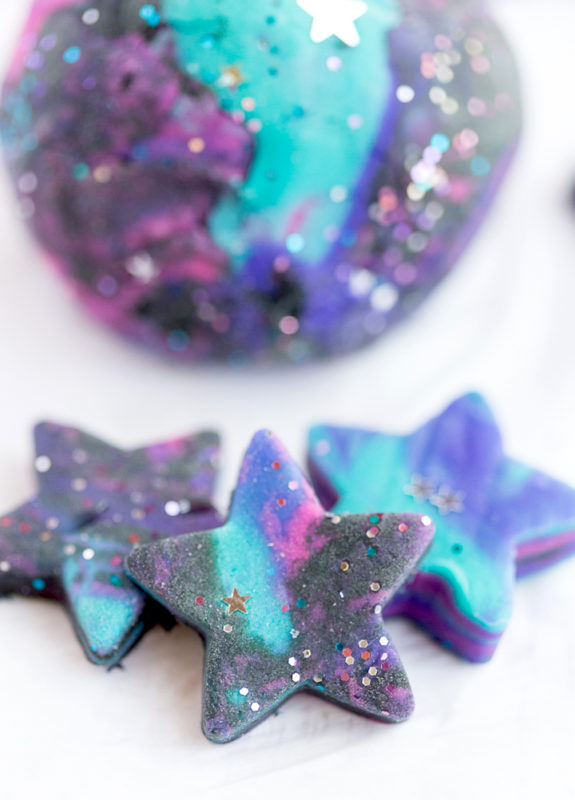 Star Crafts and Activities Kids Will Love - DIY Candy