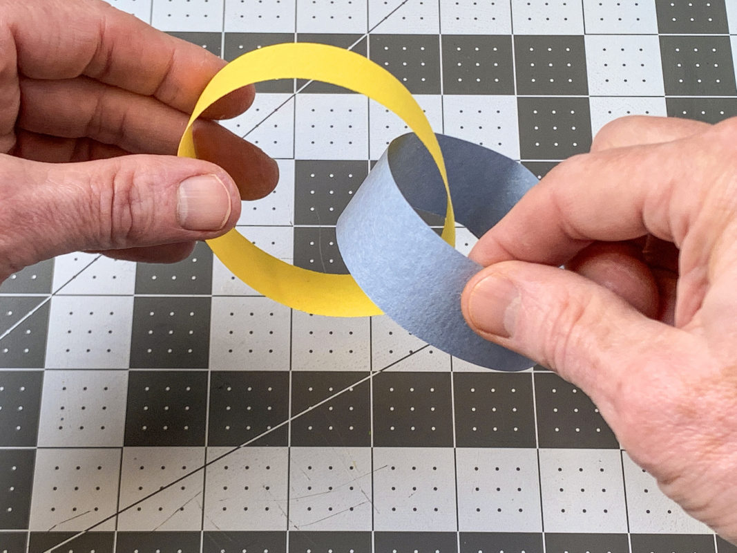 Paper Chain Made in Four Simple Steps - DIY Candy