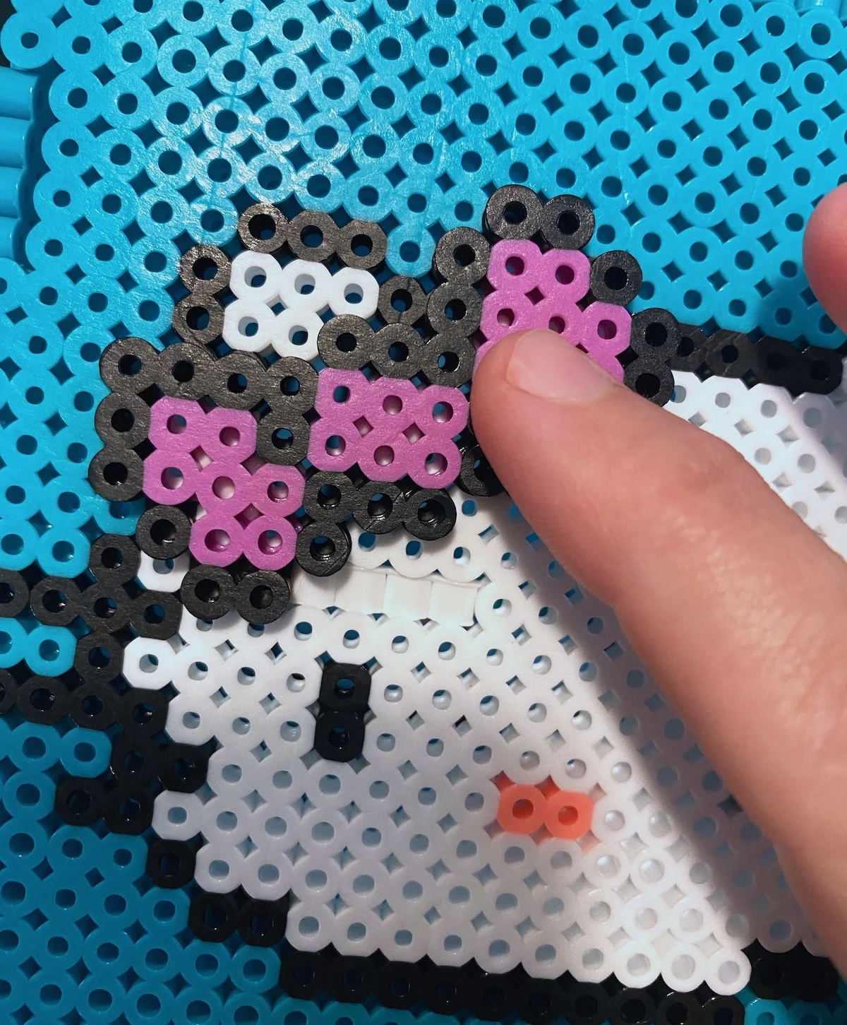 Hello Kitty Organizer (Made with Perler Beads!) - DIY Candy