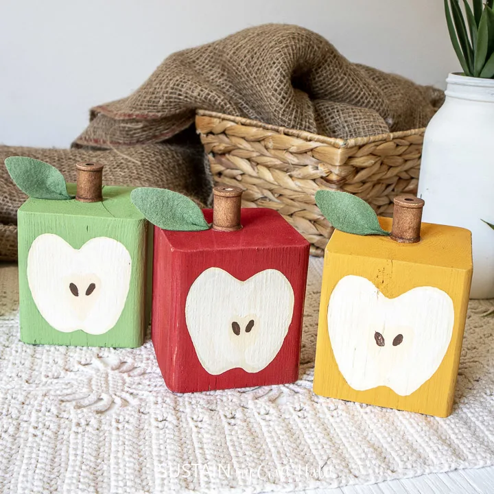 Apple Crafts for All Ages - Artshow24